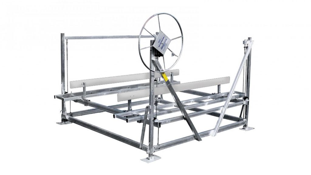 Manual boat lifts - Bertrand Docks